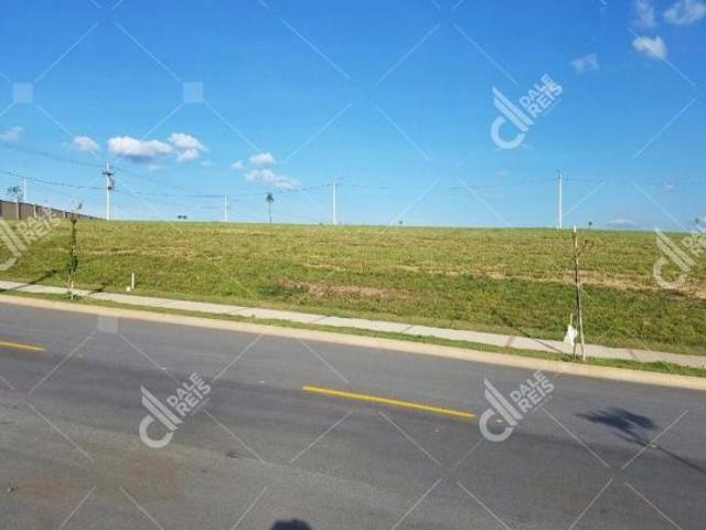 TERRENO, CONDOMÍNIO LANDSCAPE ESPLANADA, EXCELENTE LOTE COM LEVE ACLIVE MEDINDO 310M², BOA LOCALIZAÇ