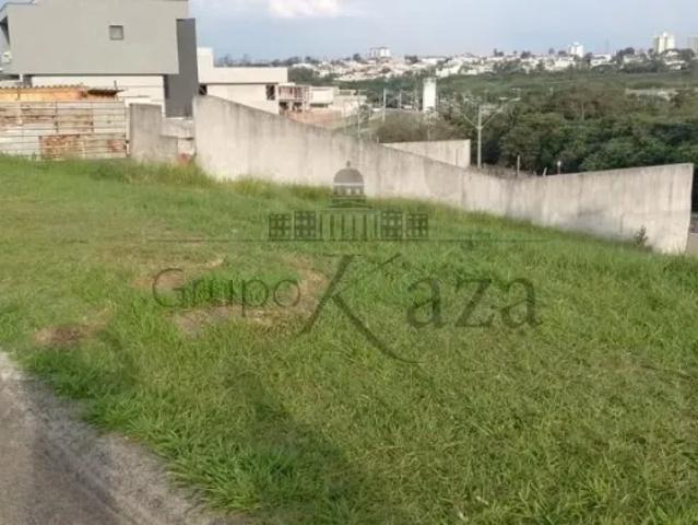 Terreno Condomínio Reserva do Paratehy 714,55m²