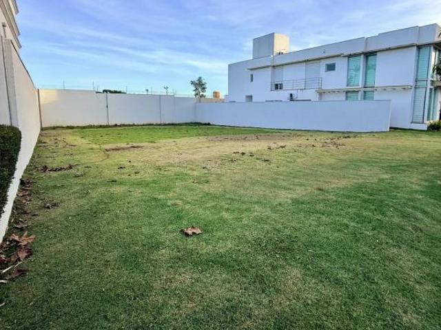 Terreno Condomínio Vila Fontana