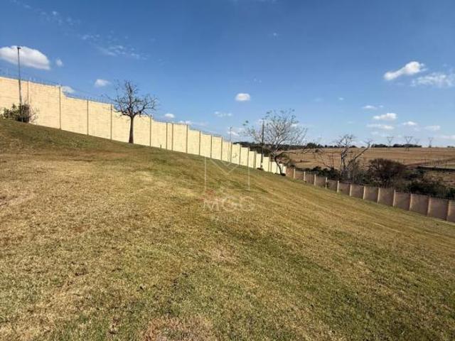 TERRENO CONDOMÍNIO VILLAGGIO DO ENGENHO