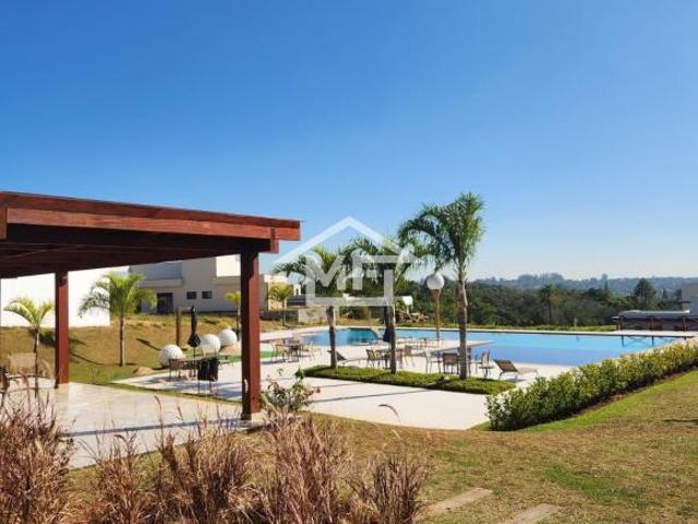 TERRENO CONDOMÍNIO VILLAS DO GOLFE