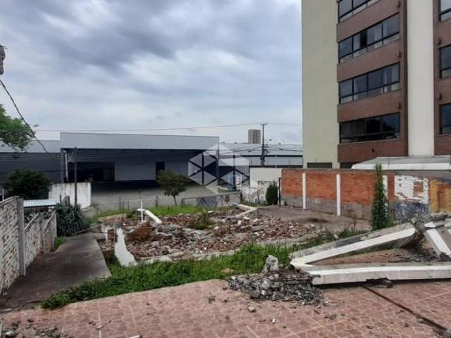 Terreno duas frentes