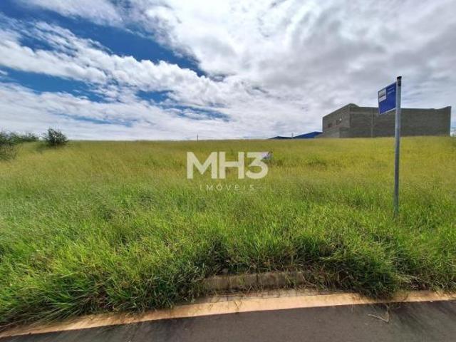 Terreno de metragem diferenciada, 301,53m² para venda no empreendimento Residenc