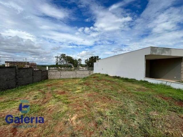 Terreno de condomínio à venda, 357m² Terras de Santa Martha