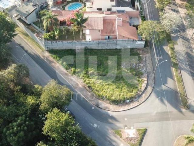 Terreno de esquina com excelente potencial em Itatiba!