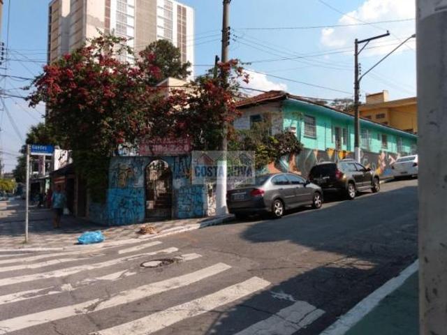 Terreno de Esquina com Renda na Vila Monumento ? São Paulo! Oportunidade Única de Investimento!