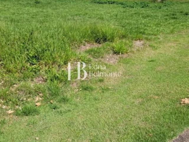 TERRENO DE ESQUINA COM 1273 m², EM ACLIVE COM VISTA DESLUMBRANTE PARA A SERRA DO JAPI CONDOMÍNIO T