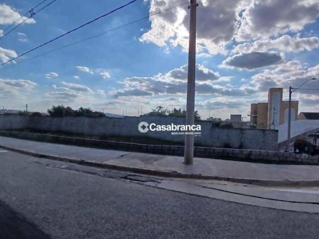 Terreno de esquina com 425m2 à venda no condomínio Pampulha na região leste de Sorocaba