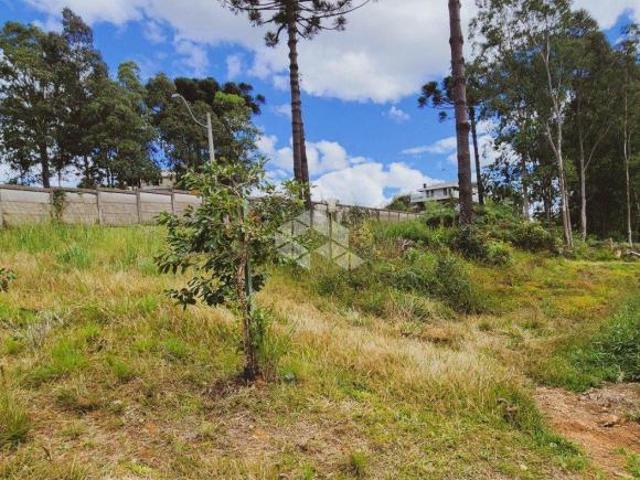 Terreno de esquina com 500m²