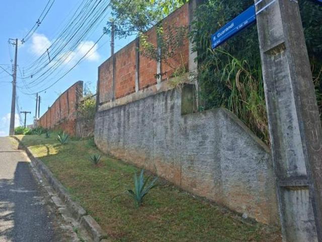 Terreno de esquina com 775,34mt2 no Bairro São Braz