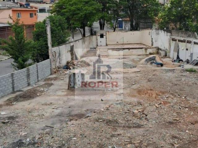 Terreno de Esquina com 880 m² com Planta à Venda/Locação na Cidade Lider