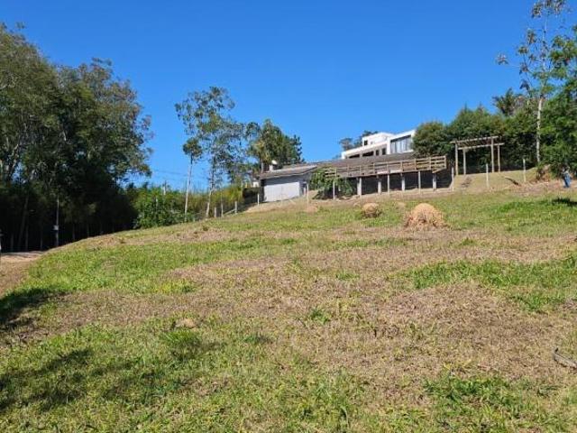Terreno De Esquina Condomínio Alpes