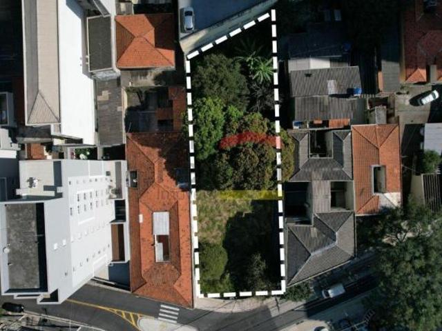 Terreno de Esquina à Venda com 750m² em Santana Próximo à Braz Leme Aceita P