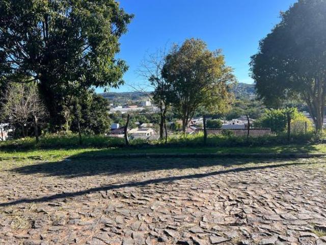 Terreno de esquina à venda em Igrejinha