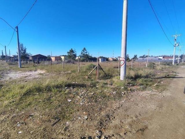 Terreno de esquina à venda em Imbé
