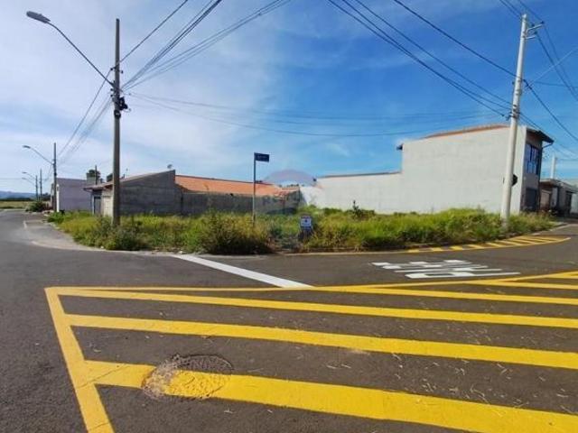 Terreno de esquina à Venda Irineu Zanetti Franca SP, 268,62 m²