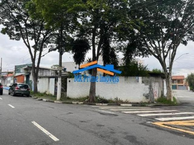 Terreno de Esquina à Venda – Localização Privilegiada e Ótima Oportunidade