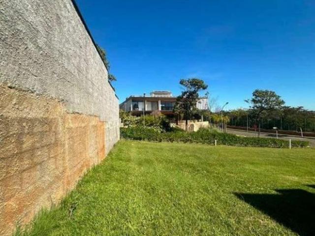 Terreno de esquina à venda no Alphaville Dom Pedro 3 – Campinas/SP Projeto Fábio Breschia