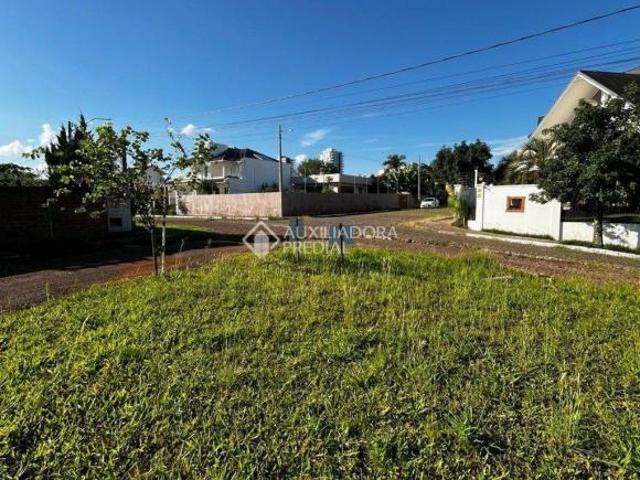 Terreno de esquina à venda no Alto do Parque, Lajeado