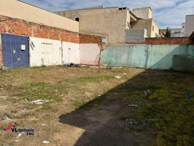 Terreno de esquina á venda no bairro Eucaliptos em Fazenda Rio Grande PR