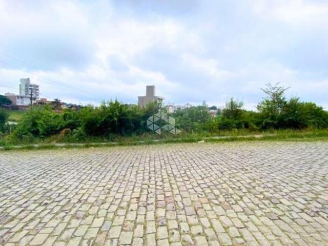 Terreno de esquina à venda no bairro Sanvitto, Caxias do Sul