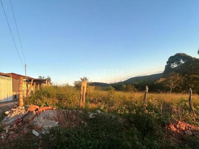 Terreno de Esquina à Venda no Bairro Serrinha 397,08m em Andrelândia MG