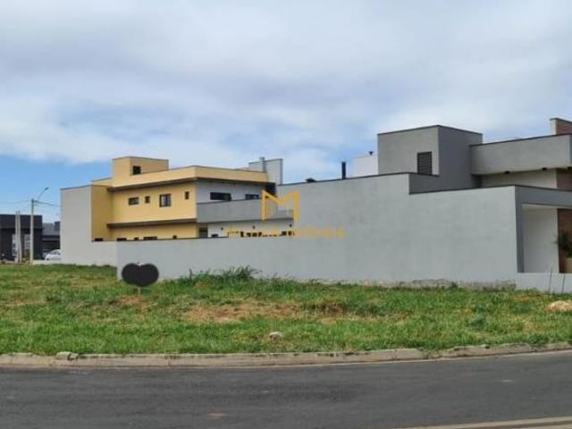 Terreno de esquina à venda no Condomínio Piemonte em Indaiatuba SP!