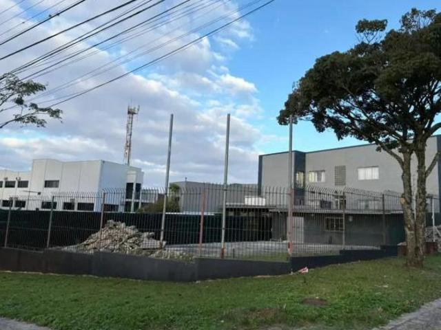 Terreno de esquina à venda no Parolin, Curitiba PR Excelente localização