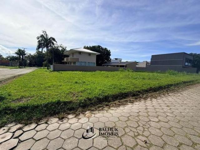 Terreno de esquina Atami