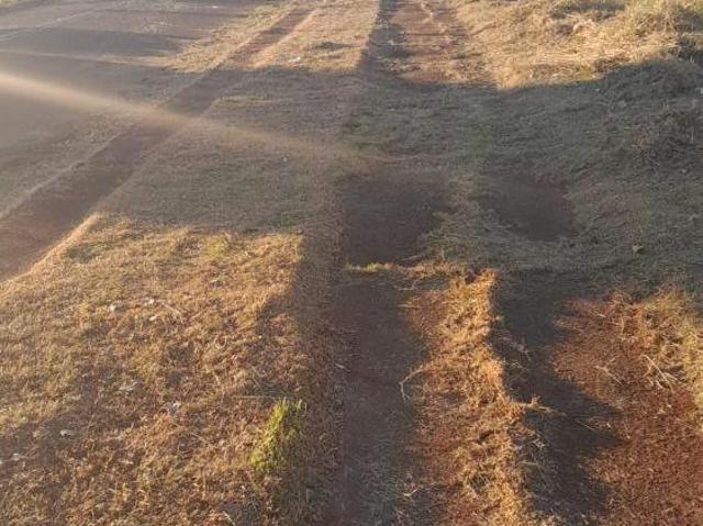 TERRENO DE ESQUINA BEM LOCALIZADO!110 MIL no direito + parcelas da loteadora