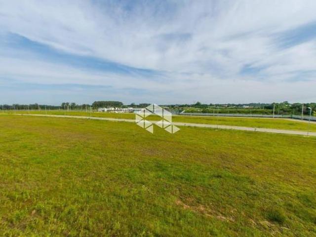 Terreno de esquina, em condomínio fechado, com 526m², em Nova Santa Rita