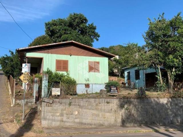 Terreno de esquina em lugar de fácil ao acesso ao centro
