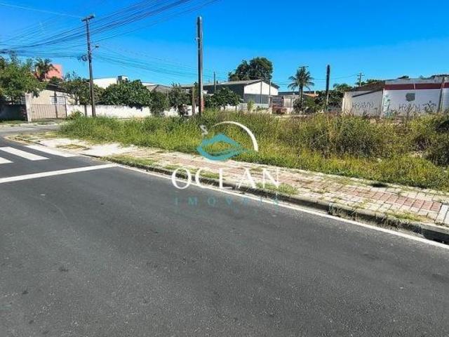 Terreno de esquina em Pontal do Parana