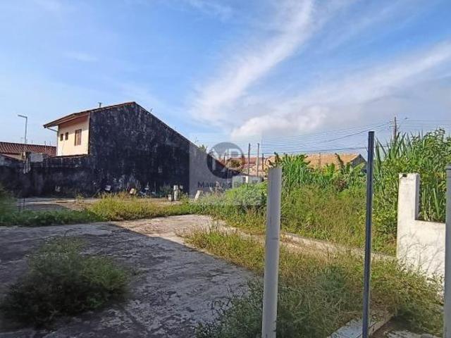 Terreno de esquina em Parque Balneário Oásis, Peruíbe/SP