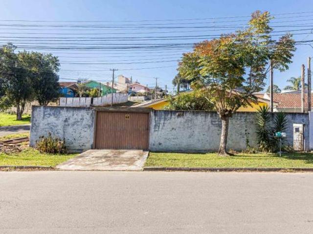 Terreno de esquina em região residencial no bairro Pilarzinho em Curitiba/PR
