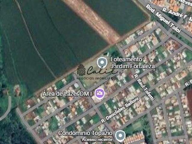 Terreno de esquina Jardim Fortaleza com 304 m²