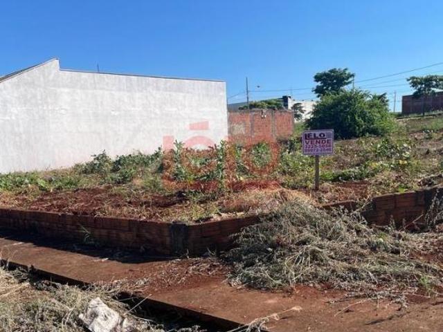 Terreno de esquina local de valorização