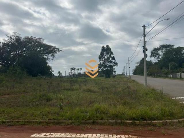 Terreno de esquina localizado em Loteamento com infraestrutura, à v