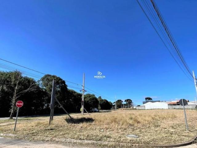 Terreno de esquina localizado no Bairro Costeira
