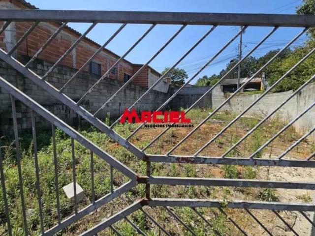 Terreno de Esquina Murado com 206,5m² no Jardim São José Zoneamento Misto