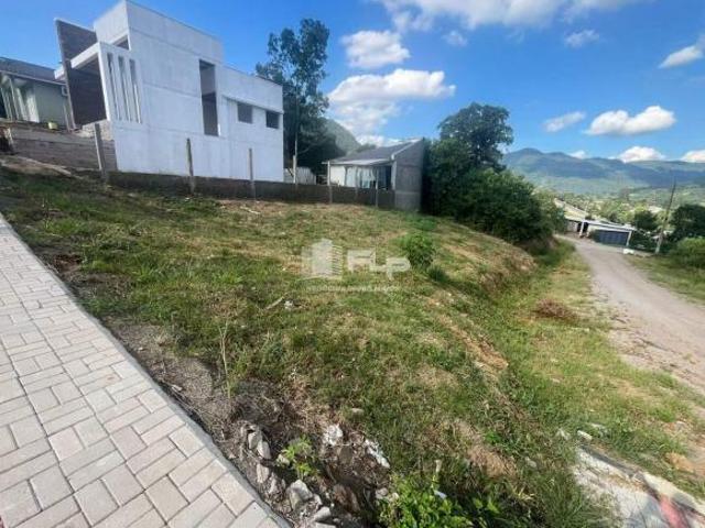 TERRENO DE ESQUINA NO CENTRO DE VALE REAL