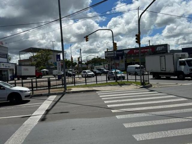 Terreno de esquina no bairro Ipanema