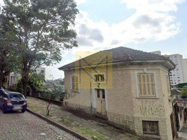 Terreno de esquina no bairro Santo Antônio, Porto Alegre/RS