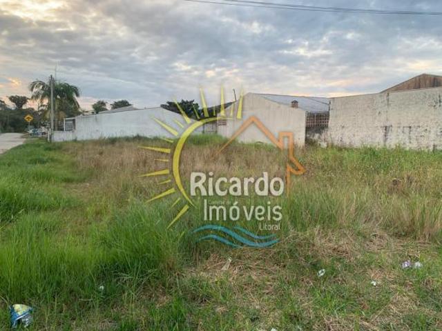 TERRENO DE ESQUINA NO BALNEÁRIO VILA PROGRESSO