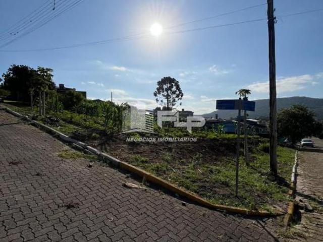TERRENO DE ESQUINA NO LOT. COLINA