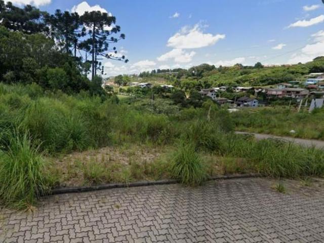Terreno de Esquina no Loteamento Valle dos Pinhais II