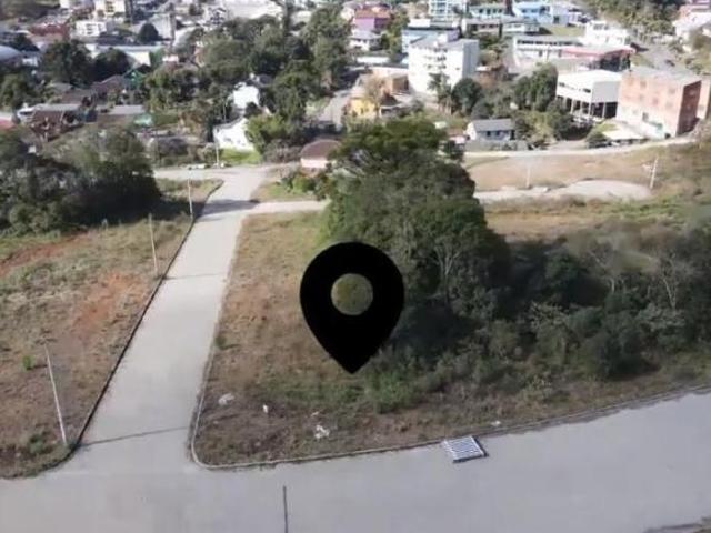 Terreno de Esquina no Loteamento Villa Di Mantova