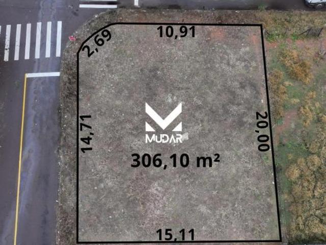 Terreno de esquina no Recanto Brasil