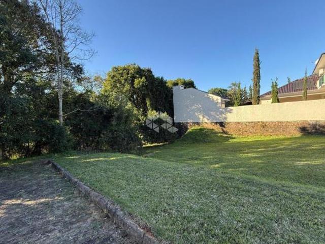 Terreno de esquina no Terra Madre