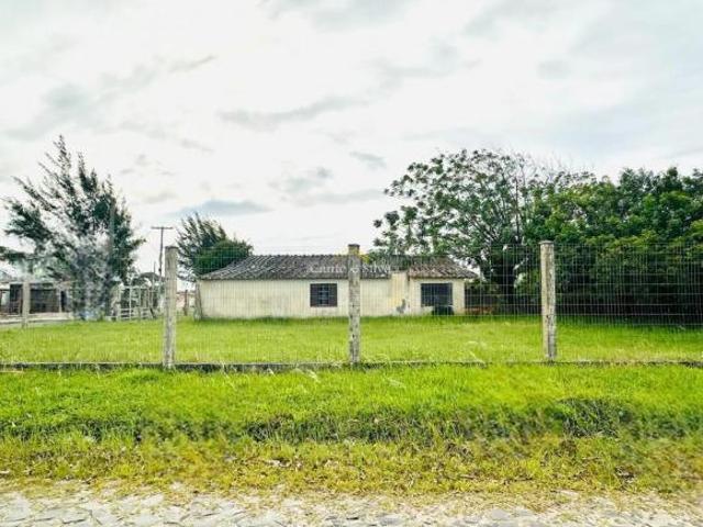 Terreno de esquina na praia de Atlântida Sul